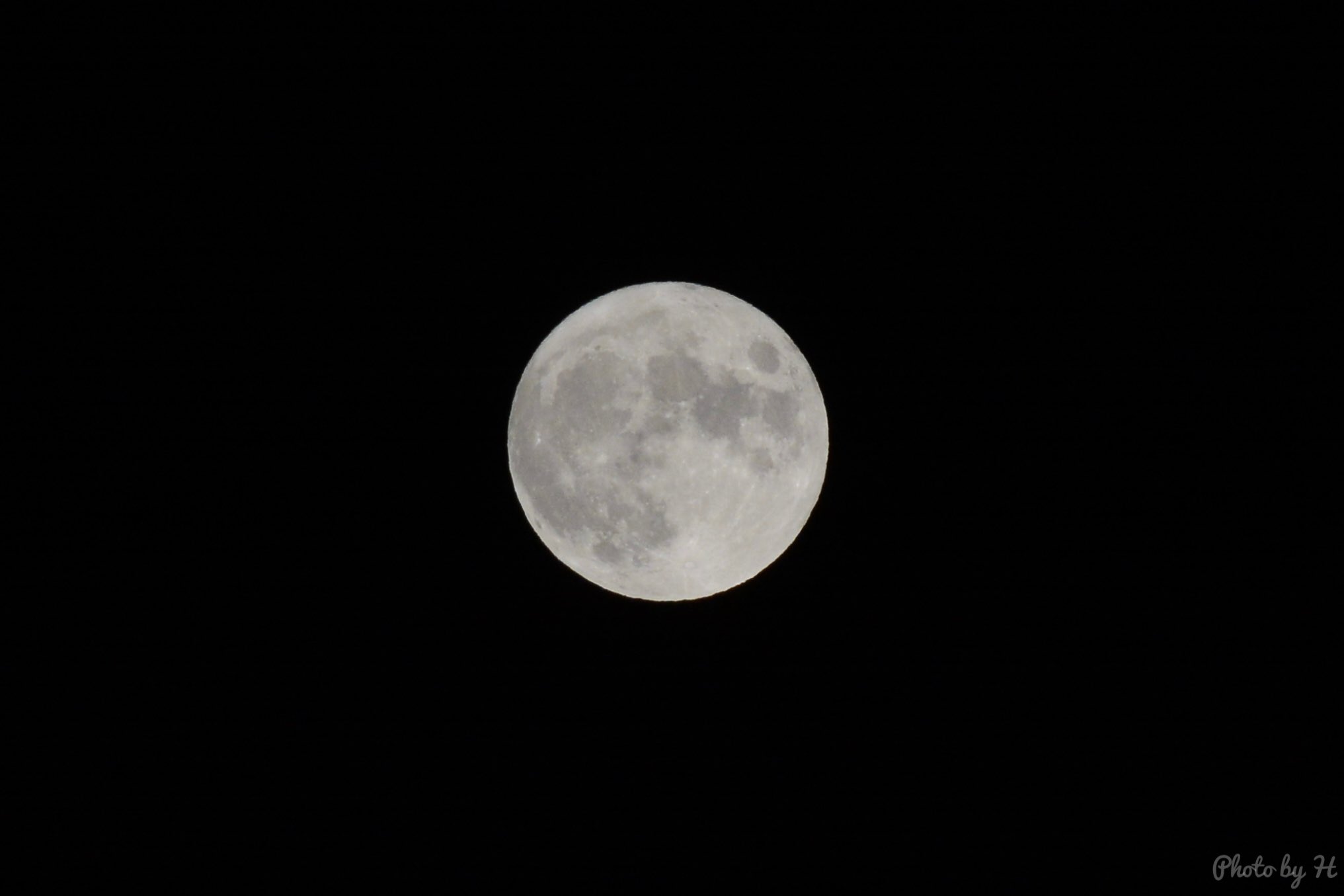 𝙃𝙄𝙍𝙊(ビーズ作家) on Twitter: "中秋の名月🎑 (Nikon D7100) #満月 #FullMoon #ハーヴェストムーン #収穫月 https://t.co ...