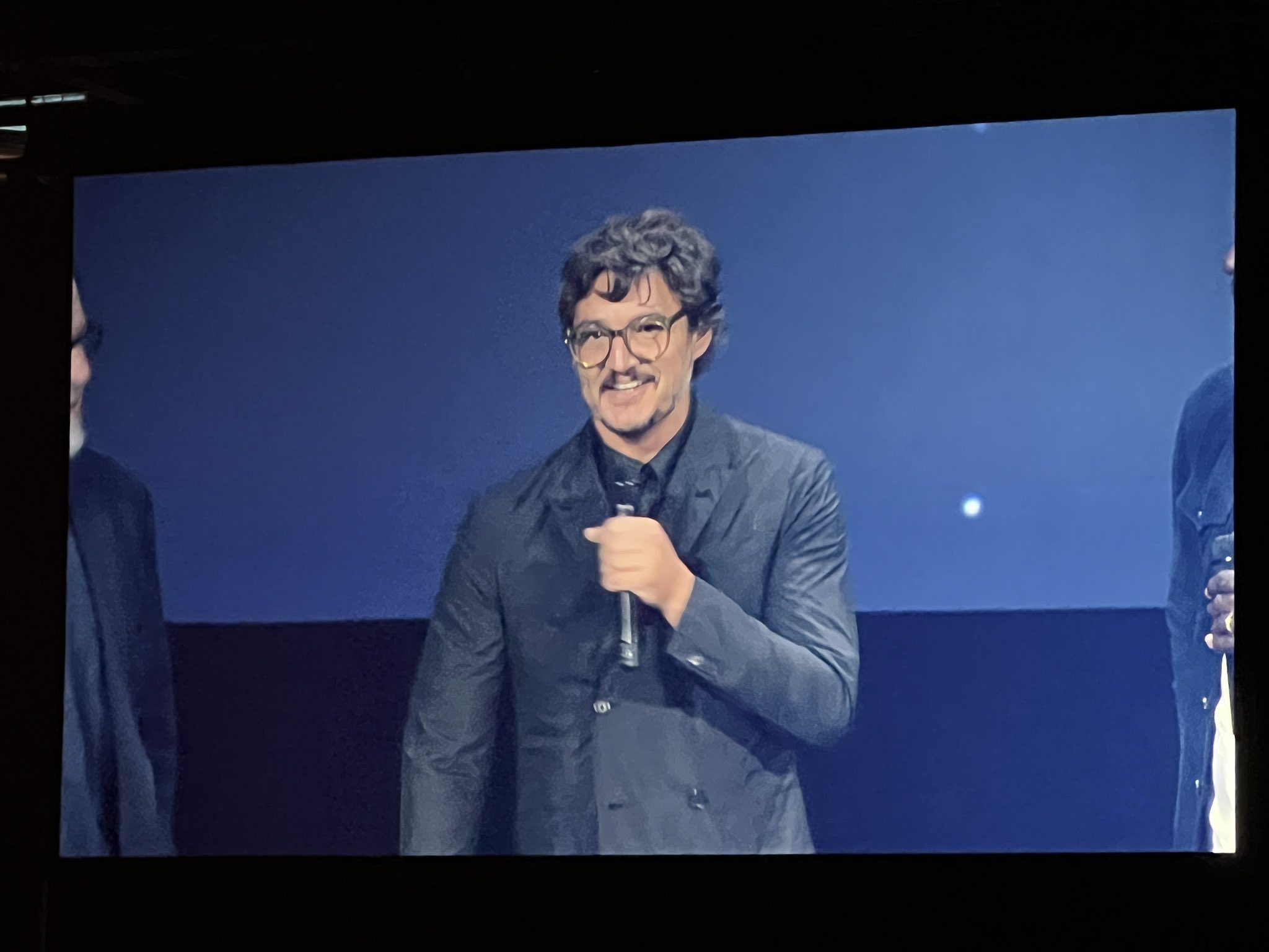 Pedro Pascal Daily on Twitter: Pedro Pascal Daily on Twitter: