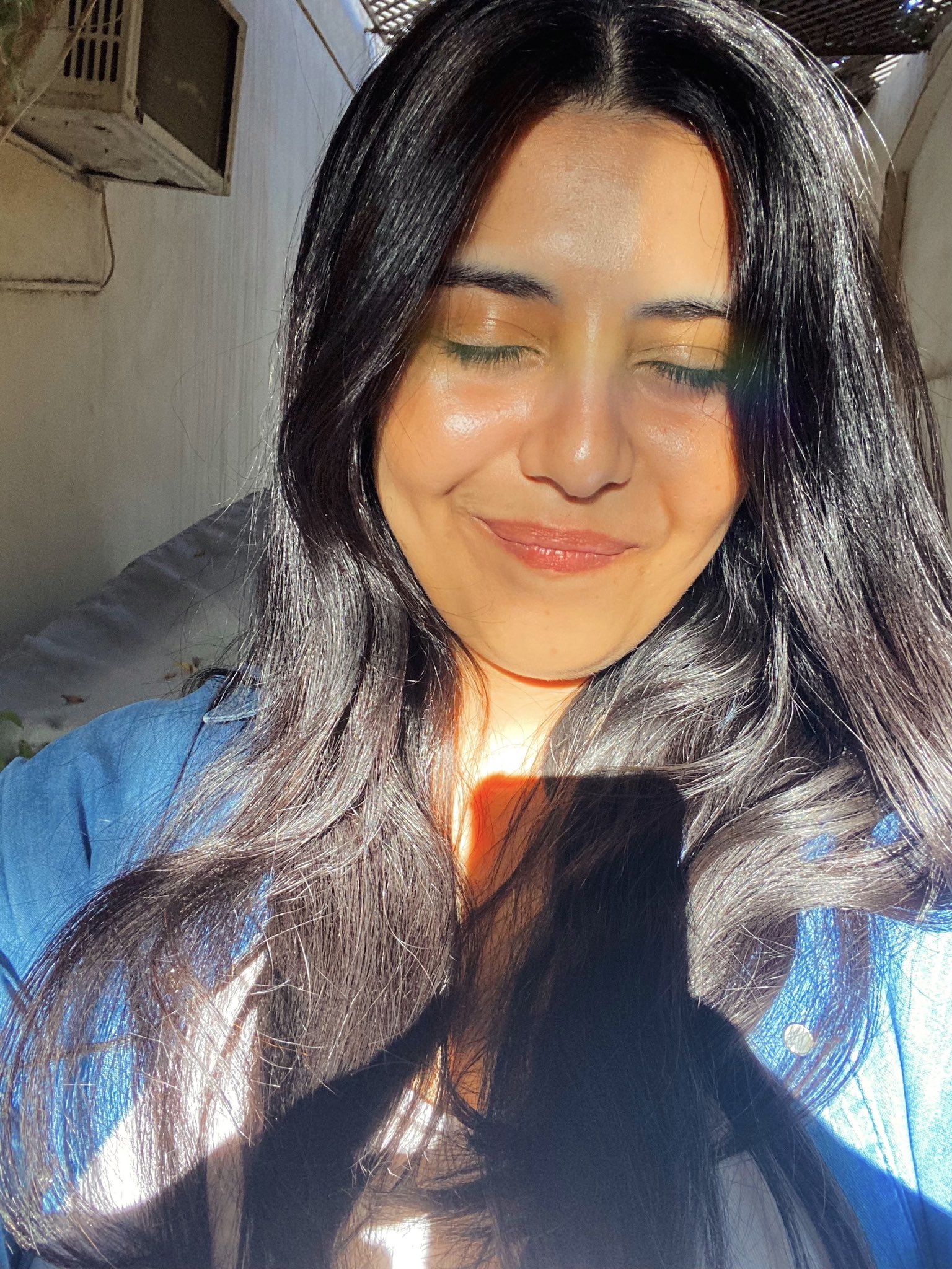 Dawlat; on Twitter: "Kissed by the sun https://t.co/x0bkd8LNZ5" / Twitter