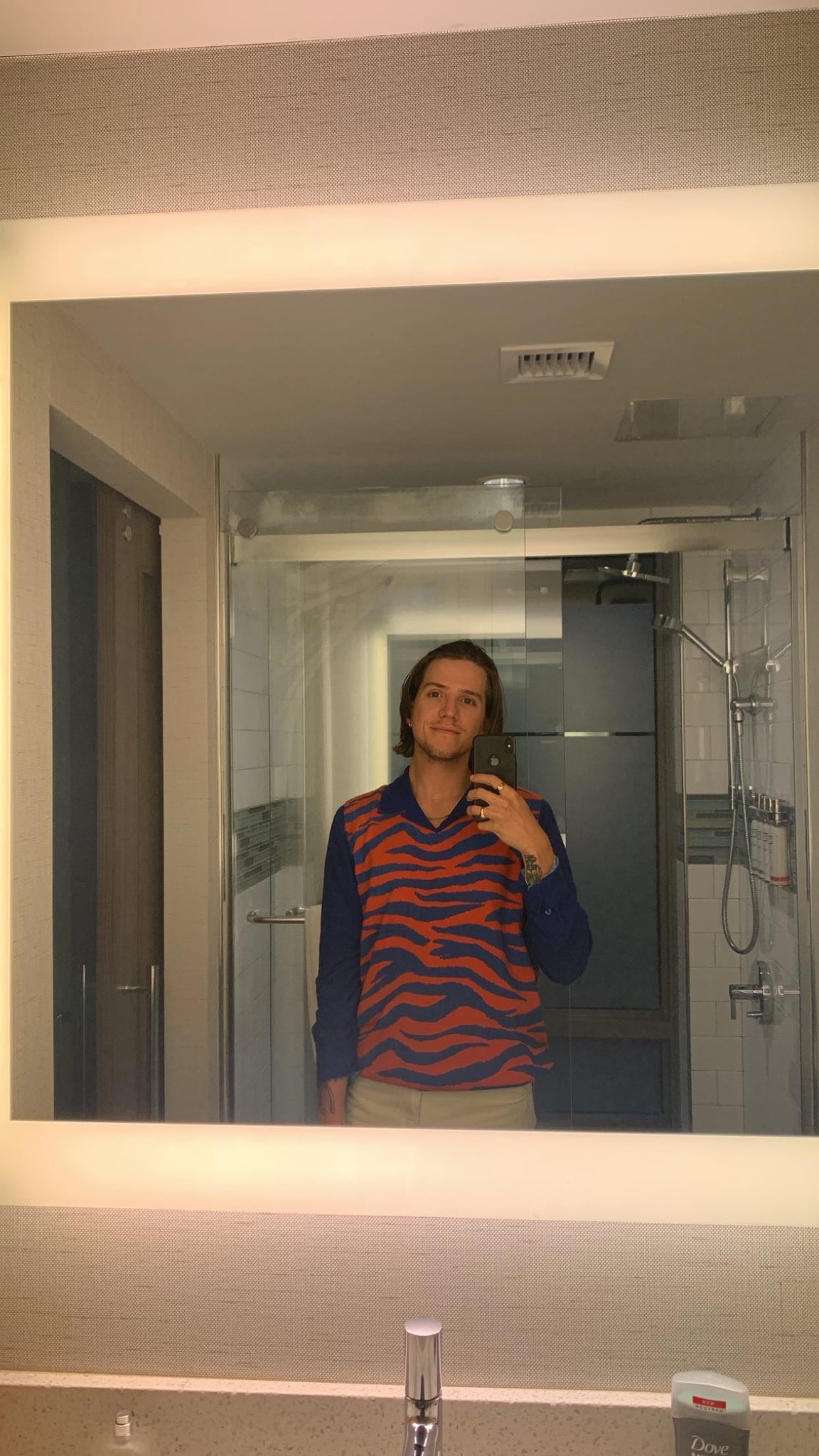 Brent Albrecht on Twitter: "The fit for king Harry tonight @TheGarden https://t.co/jYXhhj9X2Y ...