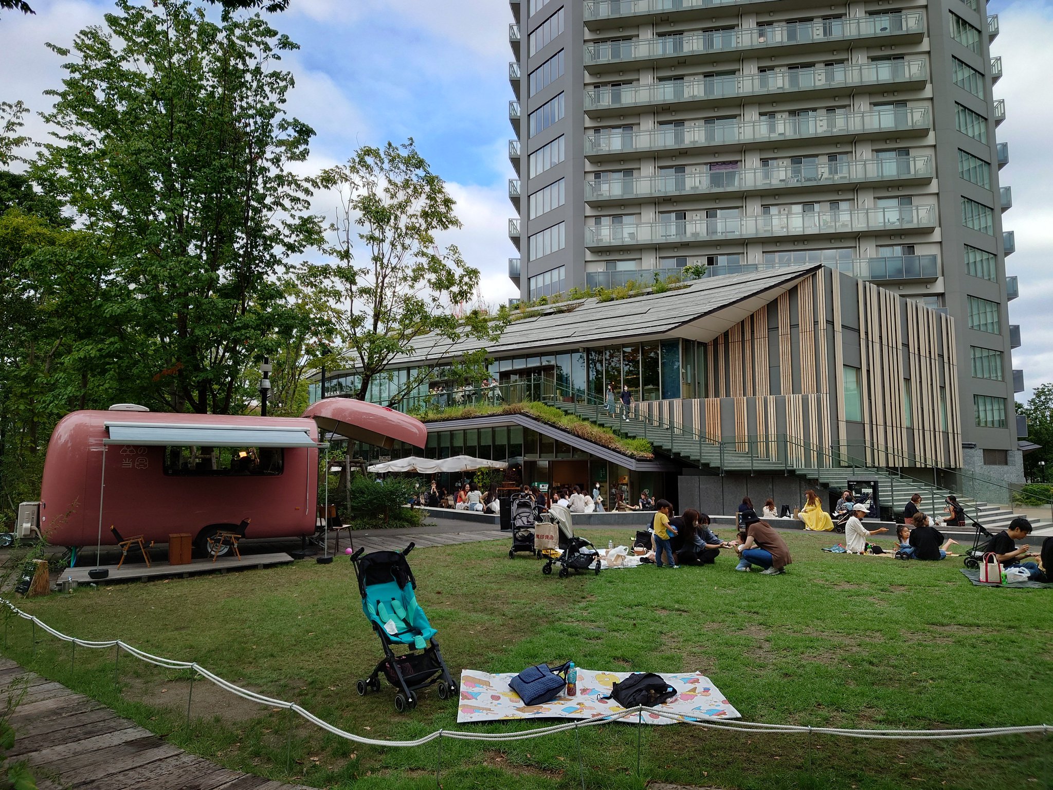 超高層ビル・都市開発研究所の中の人 きりぼうくん On Twitter お散歩コースにちょうどよい🚶