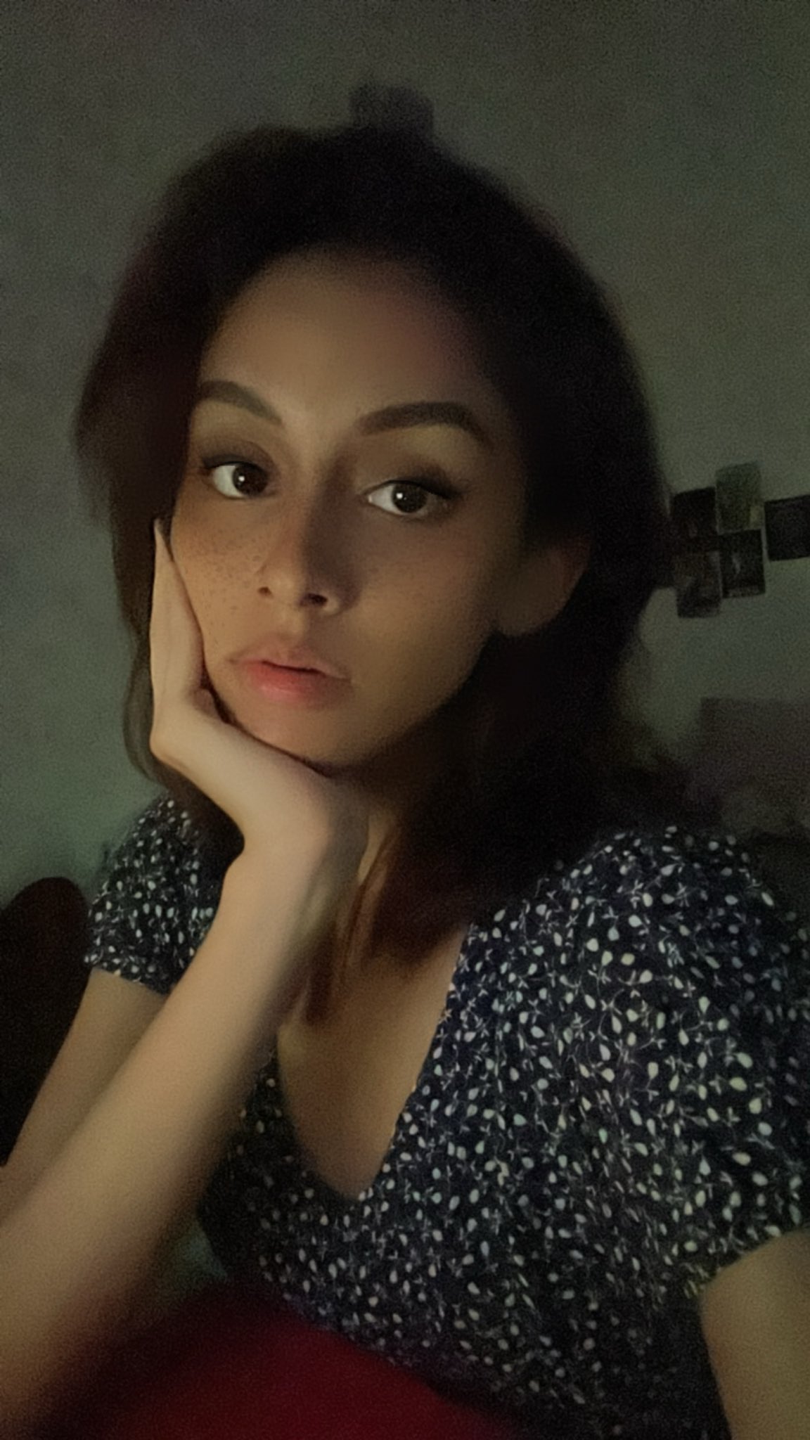 ًjuli on Twitter: "i just think that these selfies i took https://t.co/C3bfeFXuMi" / Twitter