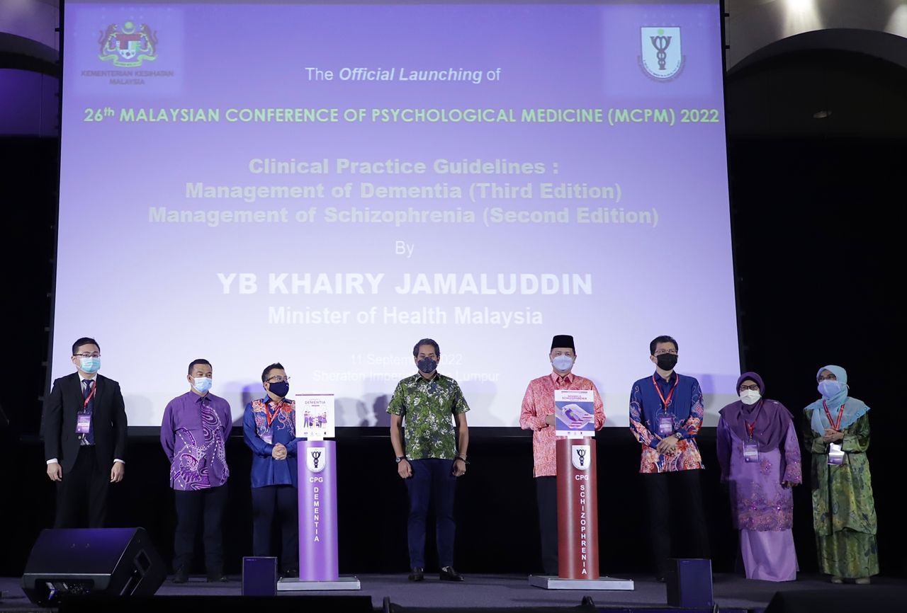 KKMalaysia🇲🇾😷 on Twitter: "YB @Khairykj, Menteri Kesihatan telah melancarkan Clinical Practice ...