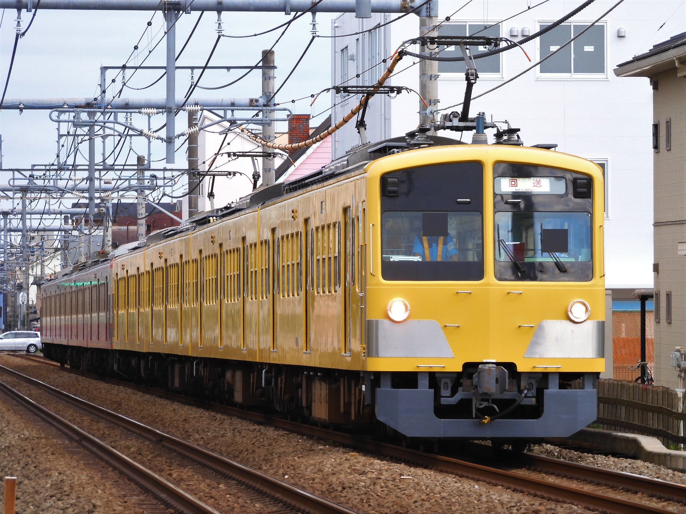 101系1251F・1253Fが車両交換 / Twitter