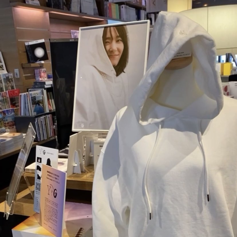 GINZA on Twitter: "【huhu フーディのフェアが、代官山 蔦屋書店で9月30日まで開催中】3型すべてのサンプルを展示中。実物を確認できるのはここだけ！さらに本誌未掲載の写真 ...