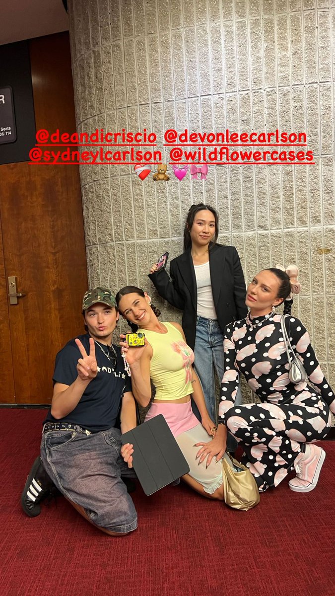 Devon Carlson Brasil on Twitter: "Devon Carlson no desfile da Sandy Liang, hoje, durante a #NYFW."