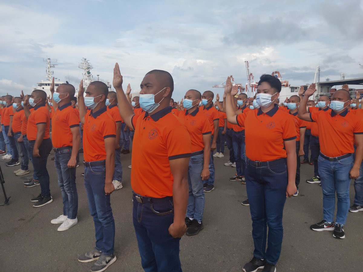 Philippine Coast Guard on Twitter: "RT @cherrylight1: Tingnan:humigit-kumulang 1,500 trainees ...