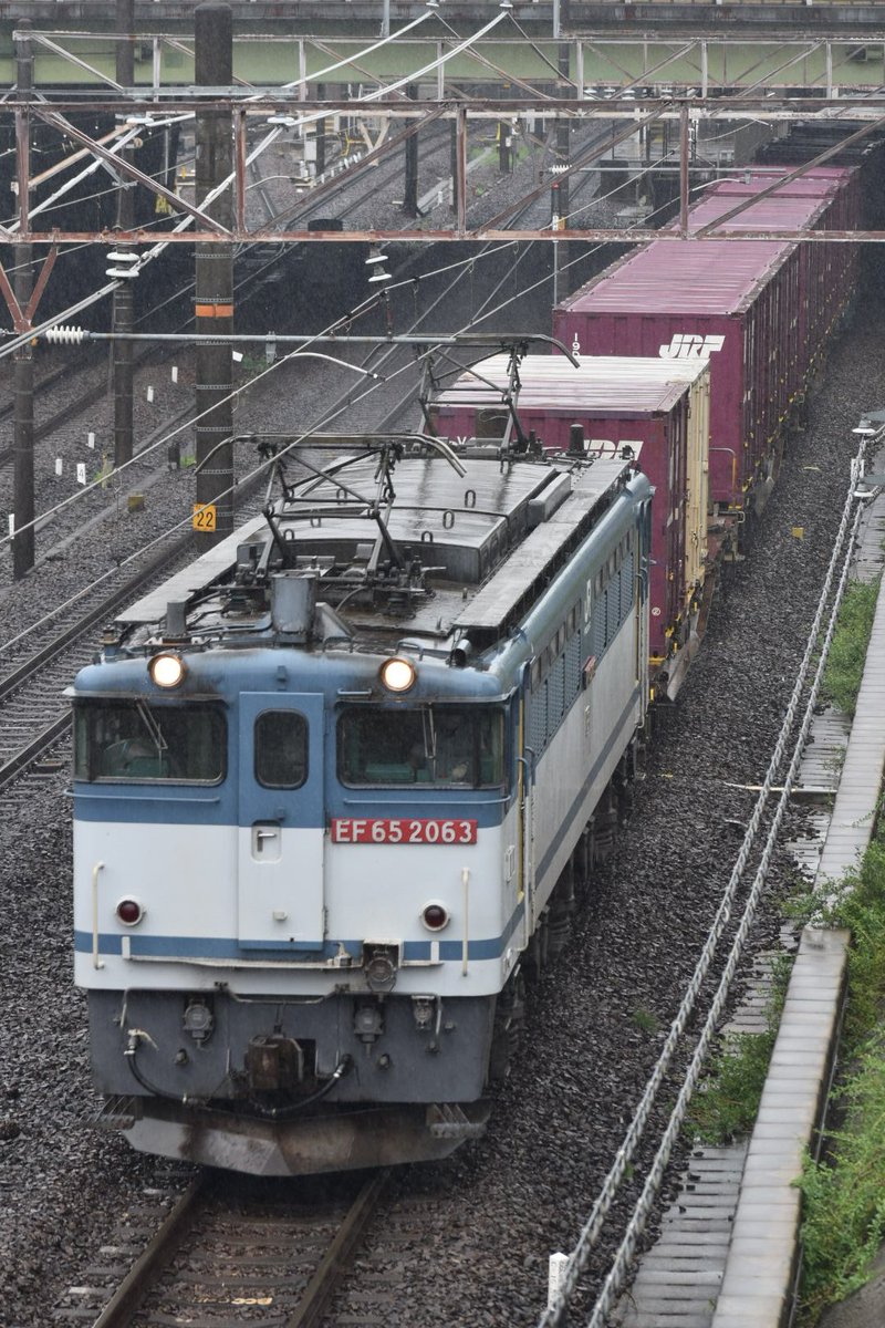 seriesEF200 on Twitter: "おはようございます 5087レEF65-2063 #おはようトレイン"