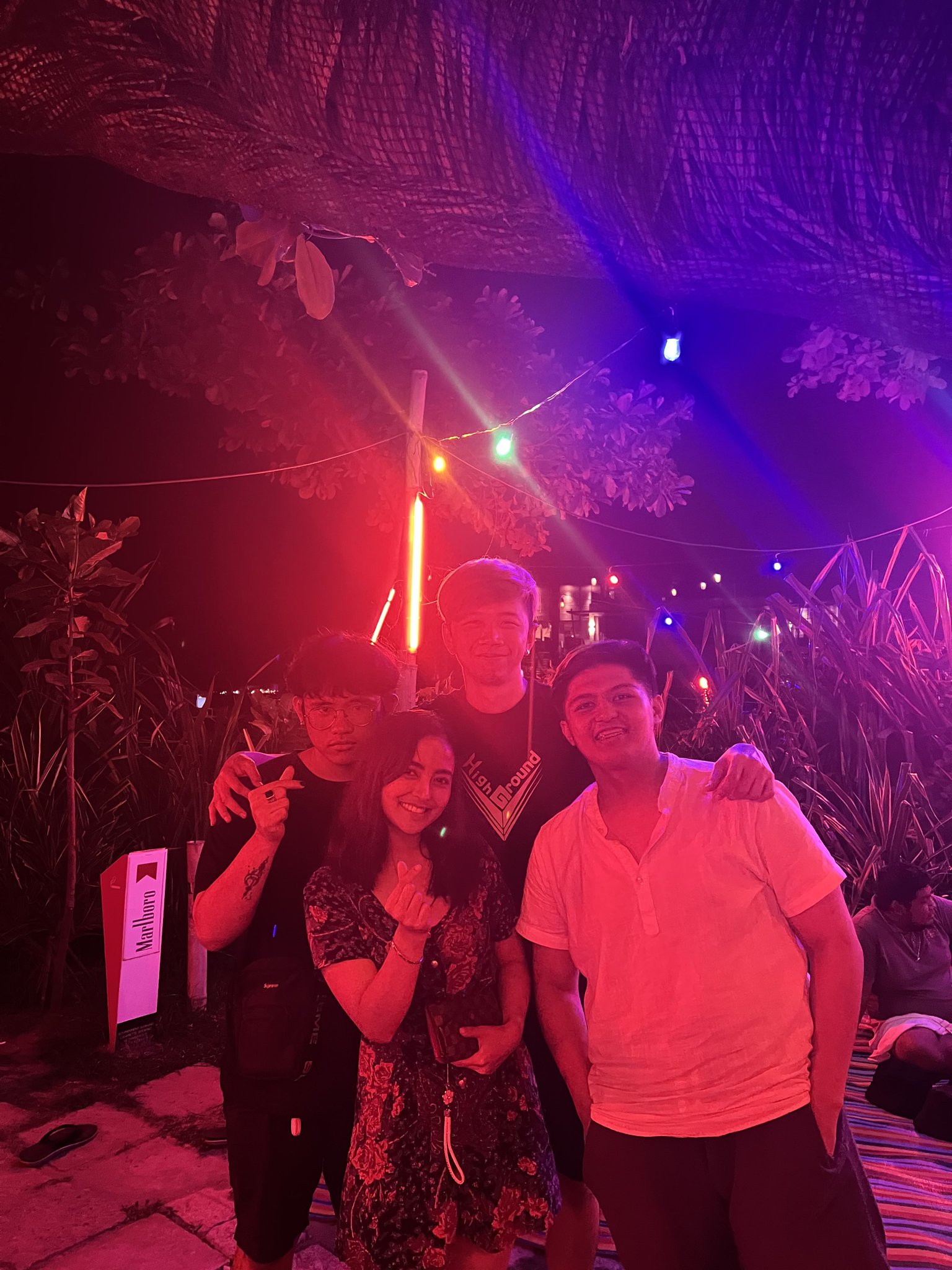 Hashekiii | MT8 on Twitter: "@xero_mt8 @wam20v @Penelope_MT8 @burtkanez @MT8_whumyao ...