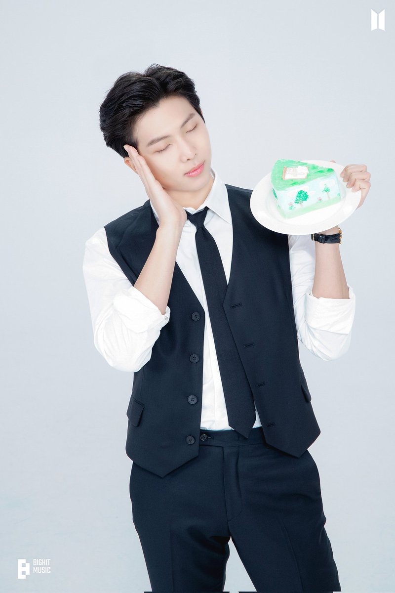 BTS Weverse en Español 🧈 on Twitter: "📌220912- ACTUALIZACIÓN DE BTS WEVERSE "RM Day 2022" 1/5"