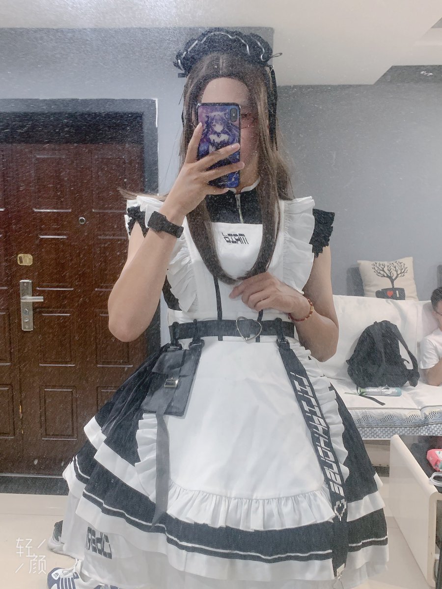 速矢_Sokushi on Twitter: "赛博女仆yyds！ #lolita #女仆装 #黑丝 #伪娘 #女装男子"