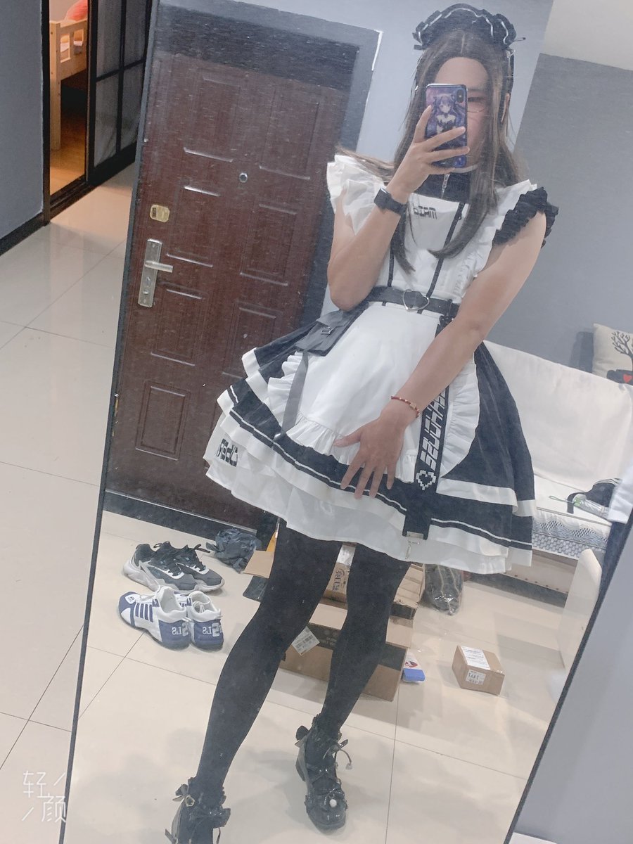 速矢_Sokushi on Twitter: "赛博女仆yyds！ #lolita #女仆装 #黑丝 #伪娘 #女装男子"