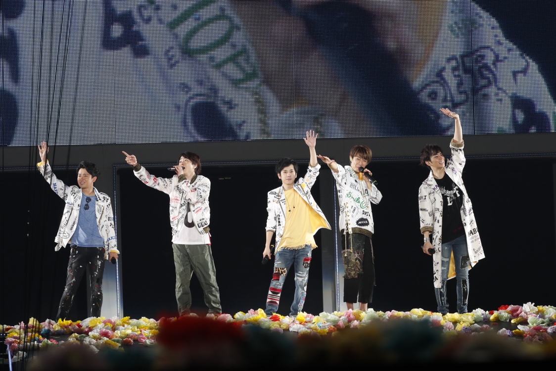 ARASHI on Twitter: "1days to go until the release of 「ARASHI Anniversary Tour 5×20 FILM “Record ...