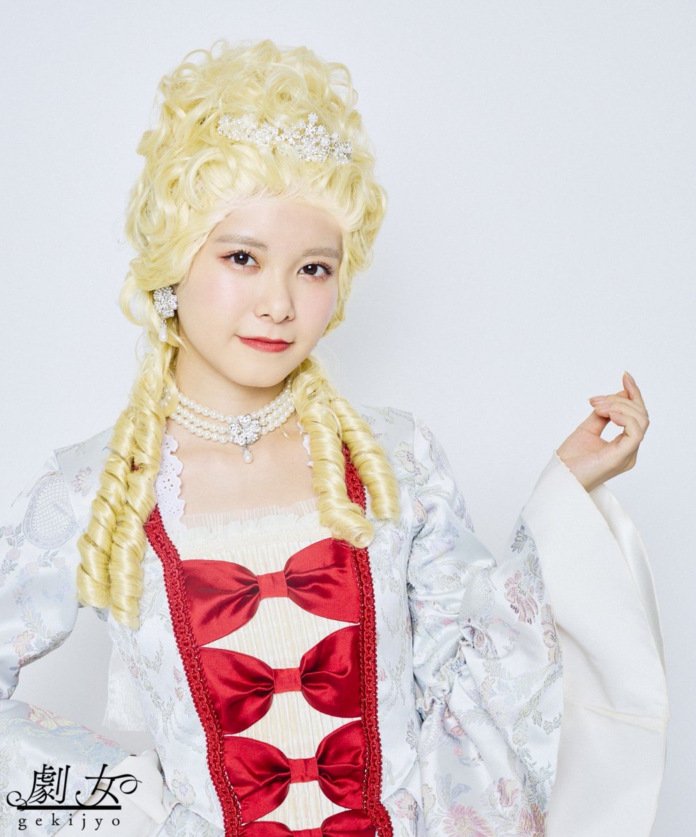 Hello girls 2 on Twitter: "BEYOOOOONDS"