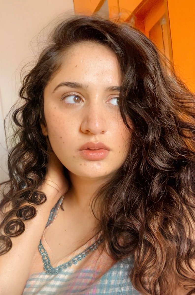 Sonam Mahajan on Twitter: Sonam Mahajan on Twitter:
