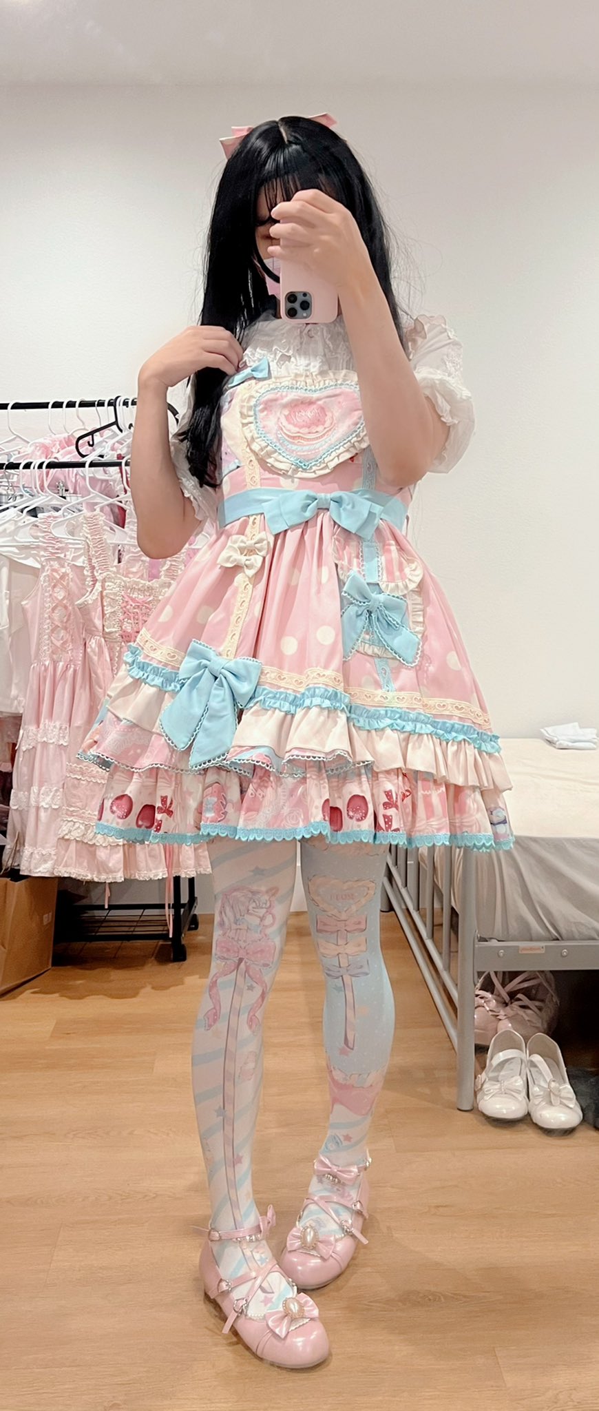 HimeUzuki on Twitter: "#mewroco 霜糖甜心 无奖竞猜，穿可爱甜裙出门…吃啥去了捏？ #lolitafashion ...