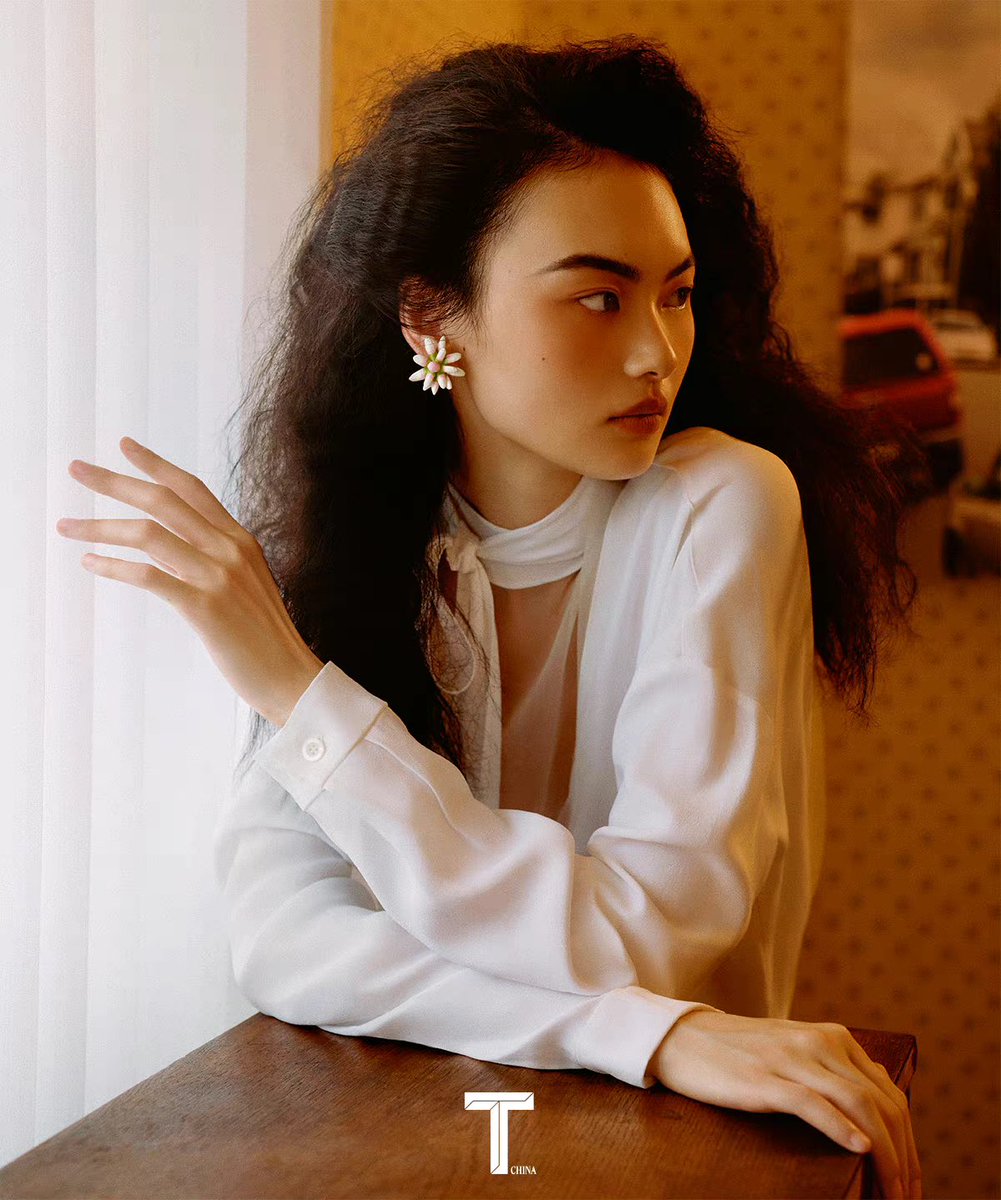 cdrama tweets on Twitter: "#HeCong takes the cover of T Magazine - Sep 2022 issue Full spread ...