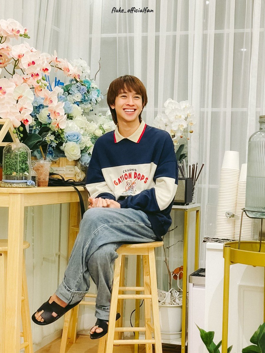 Pingping🐻💙🐣 on Twitter: "RT @Dow1209: น้องงงน่ารักจังลูกกกกกก 🥹 #TheLittleWhiteHouseCafe #Fluke ...