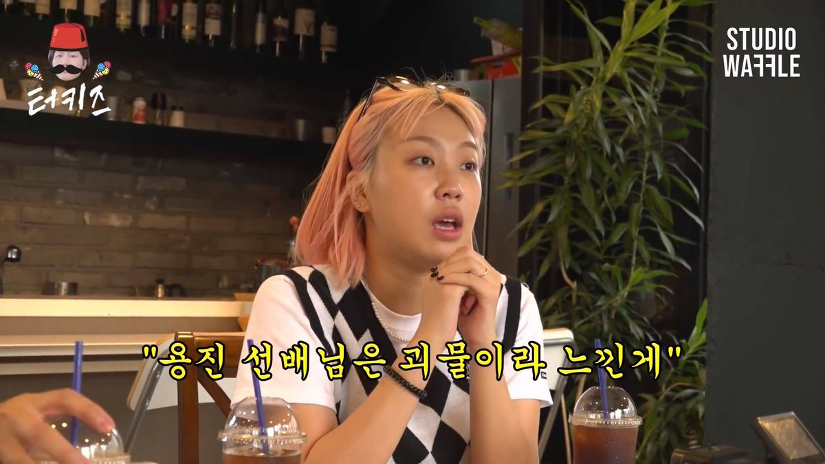 인스티즈(instiz) on Twitter: "유재석 문자도 안읽씹 하는 연예인 (링크에 더있어요👉) https://instiz.net/pt/7228417"