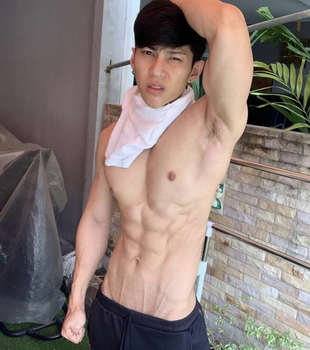 Fitness Idols on Twitter: "เจอแบบนี้เข้าไปล้มทั้งยืน😳 เข้ามาทักทาย "บรีส" ได้ที่ http://fitness ...