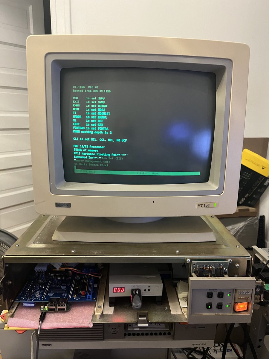 Katherine the 486th on Twitter: "we got PDP-11! PDP-11/23 CPU, 128KW of RAM, FPU, MFM controller ...