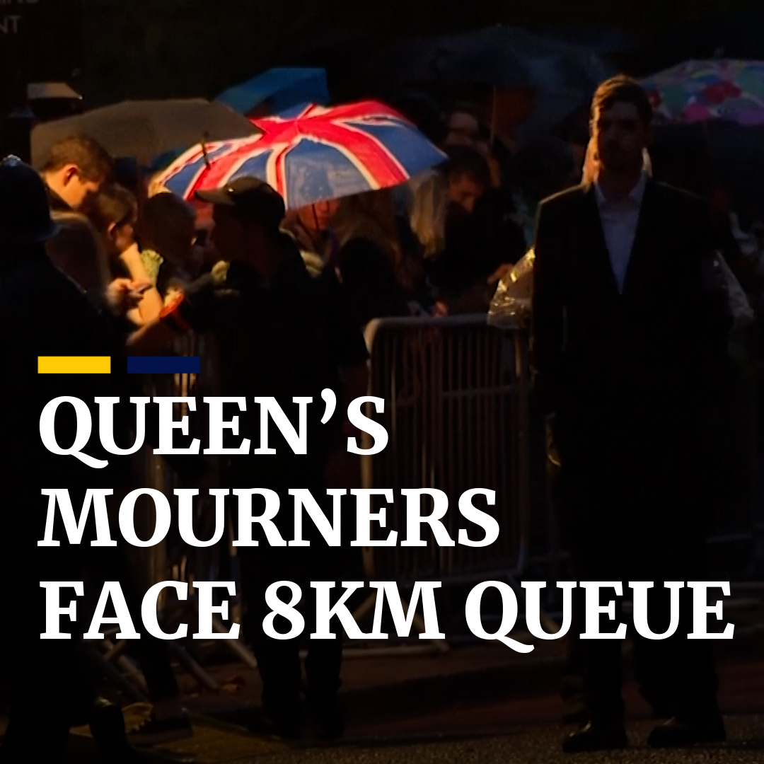 Mourners hoping to pay their last respects to Britain's Queen Elizabeth ...