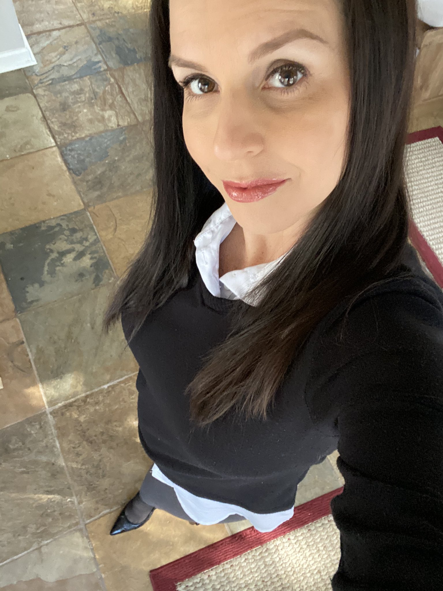 Goddess Kobe Lee on Twitter: "Goddess @KobeATL requires some foot worship. https://t.co ...