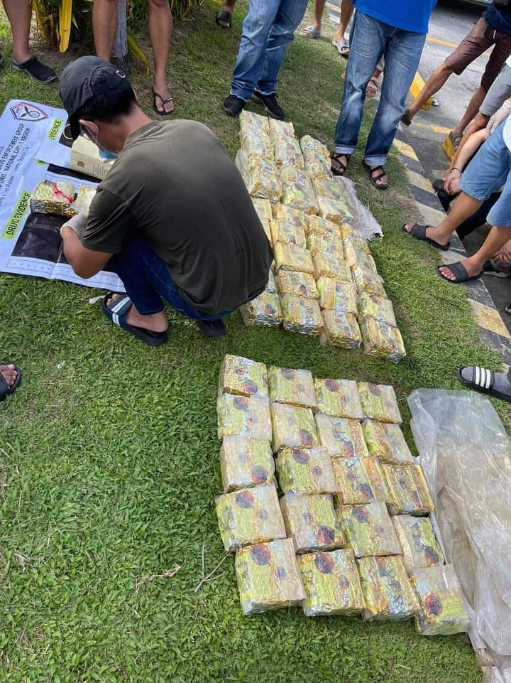 PTVph on Twitter: "TINGNAN: Nasabat ng Philippine National Police-Drug Enforcement Group-Special ...