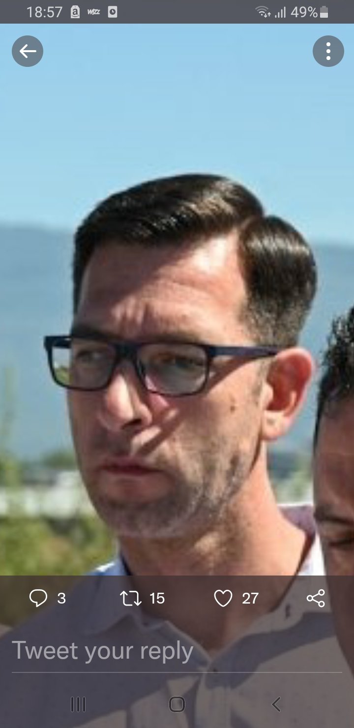 Раск🅰️жу🅱️ачот On Twitter Ќе го одложат градењето на 2 километри пат 😂😂😂😂 👉Ова нешто