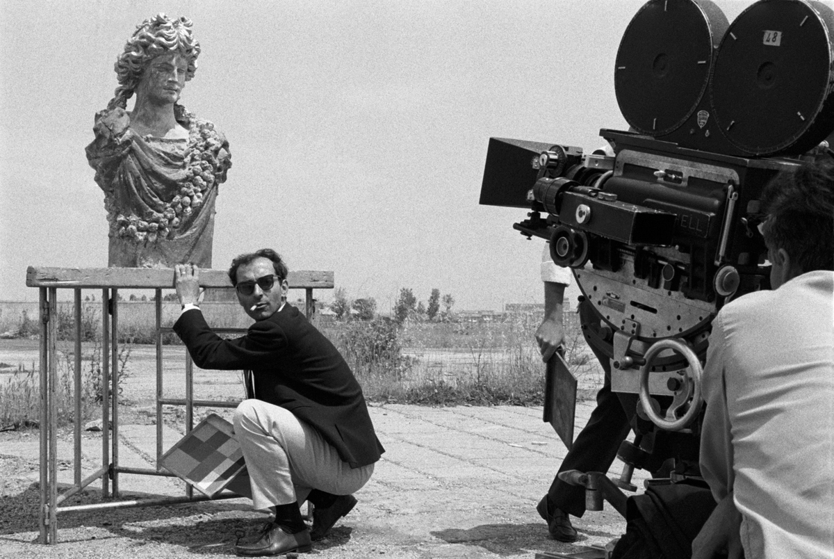 5 Techniques From the Films of Jean-Luc Godard That Changed Cinema ...