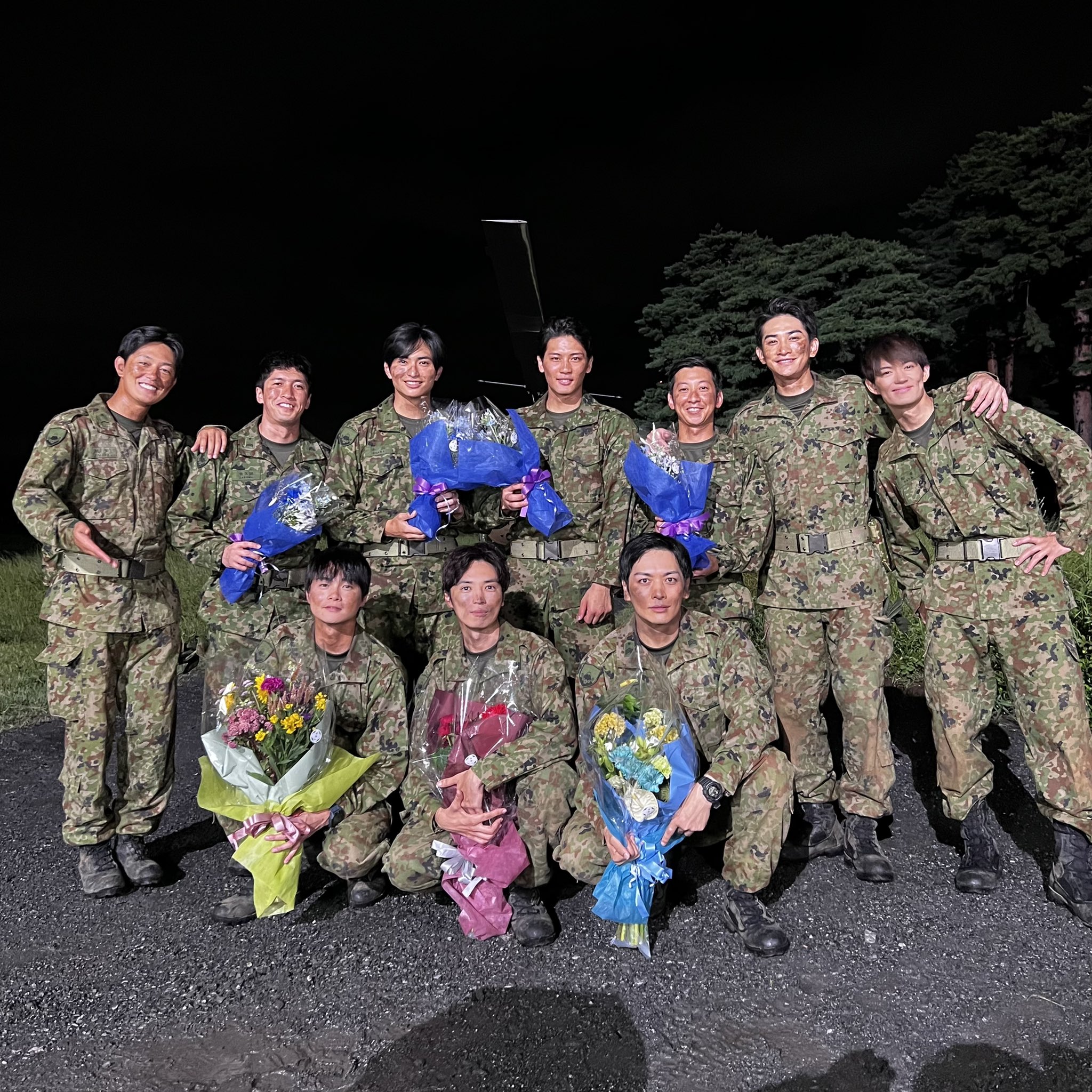 テッパチ！【公式】最終回 は TVer・FOD で見逃し配信中 on Twitter: "㊗️クランクアップ🎊 初出し 集合写真📸 大木班の皆さん💐 #町田啓太 #佐野勇斗 #工藤阿須加 ...