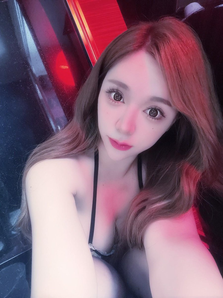 周末的夜晚我知道你需要什麼.....😏😏 話不多說~來吧!!!!🤫 https://t.co/UAbuVC2os6 JKF投票網址~ https://t.co/sKfTMclAtw #JKF ...