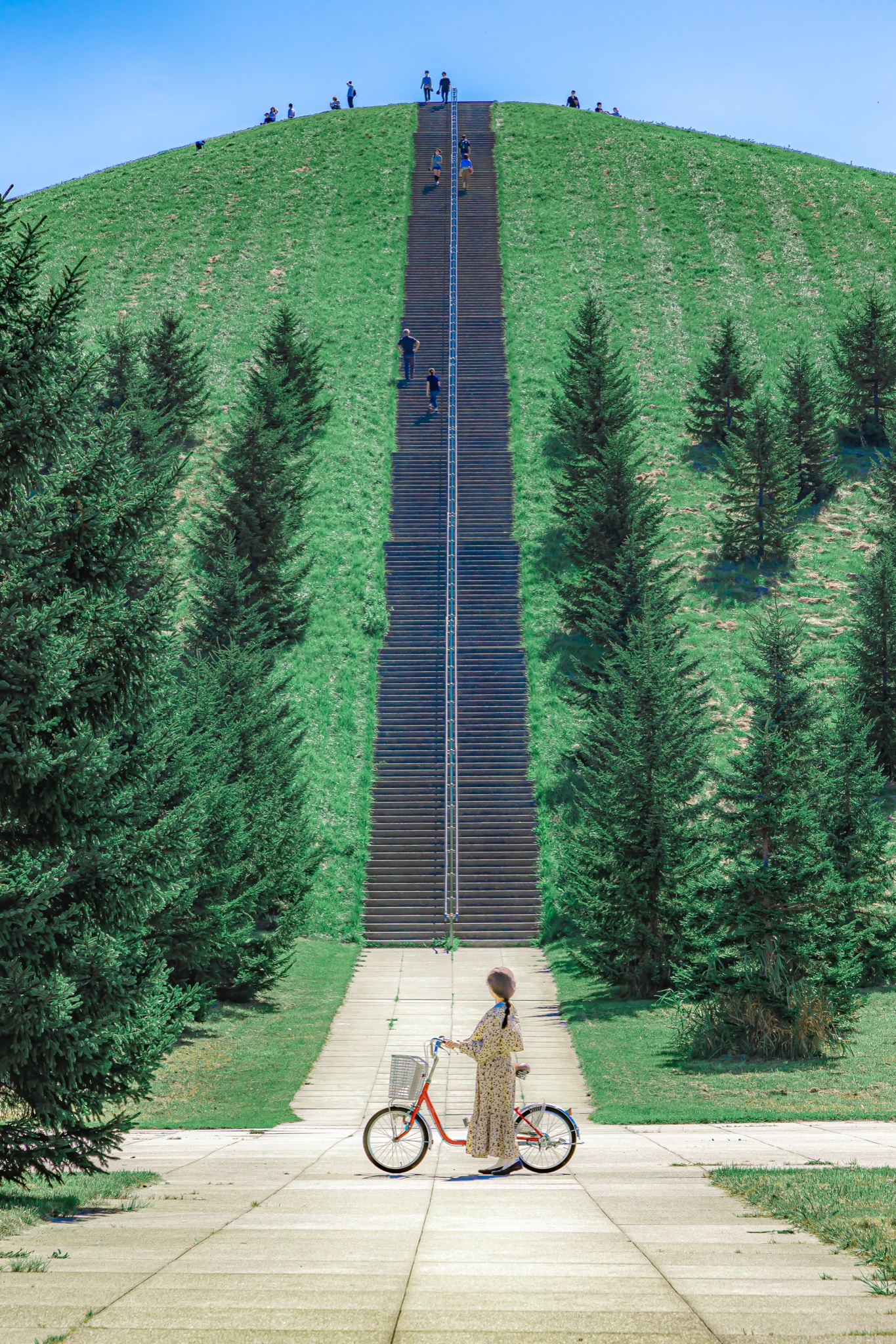 yuya on Twitter: "壁のような大階段が北海道にありました。 https://t.co/530YDNtsRR" / Twitter