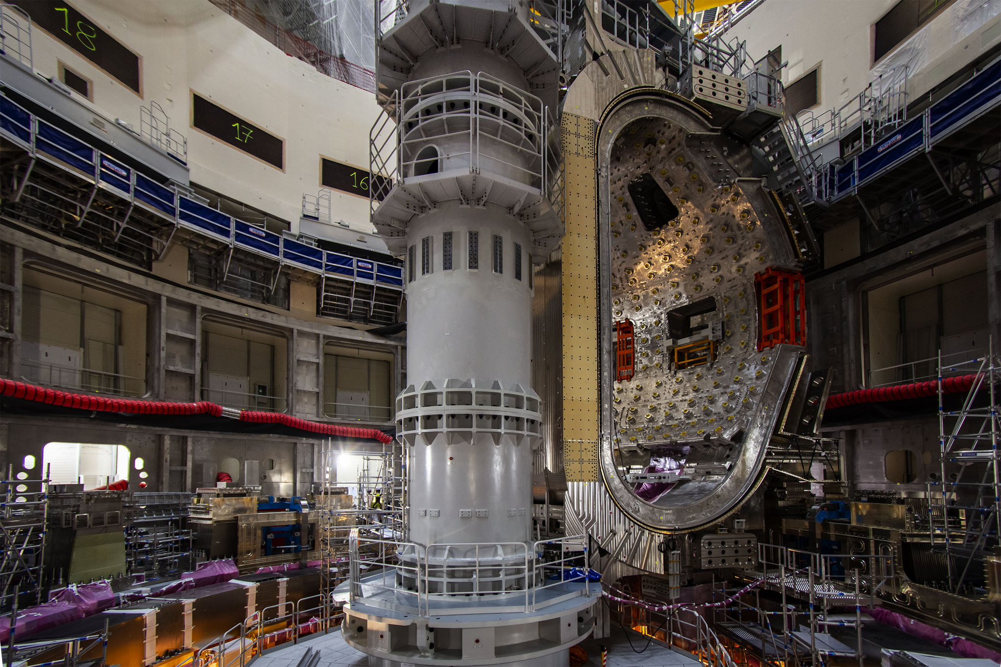 ITER on Twitter: "A major milestone has been achieved with the first #vacuumvessel sector in the ...