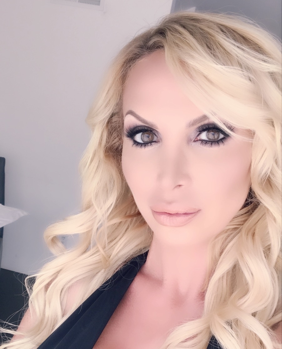 TW Pornstars - NIKKI BENZ. Twitter. Which emoji describes your day the ...