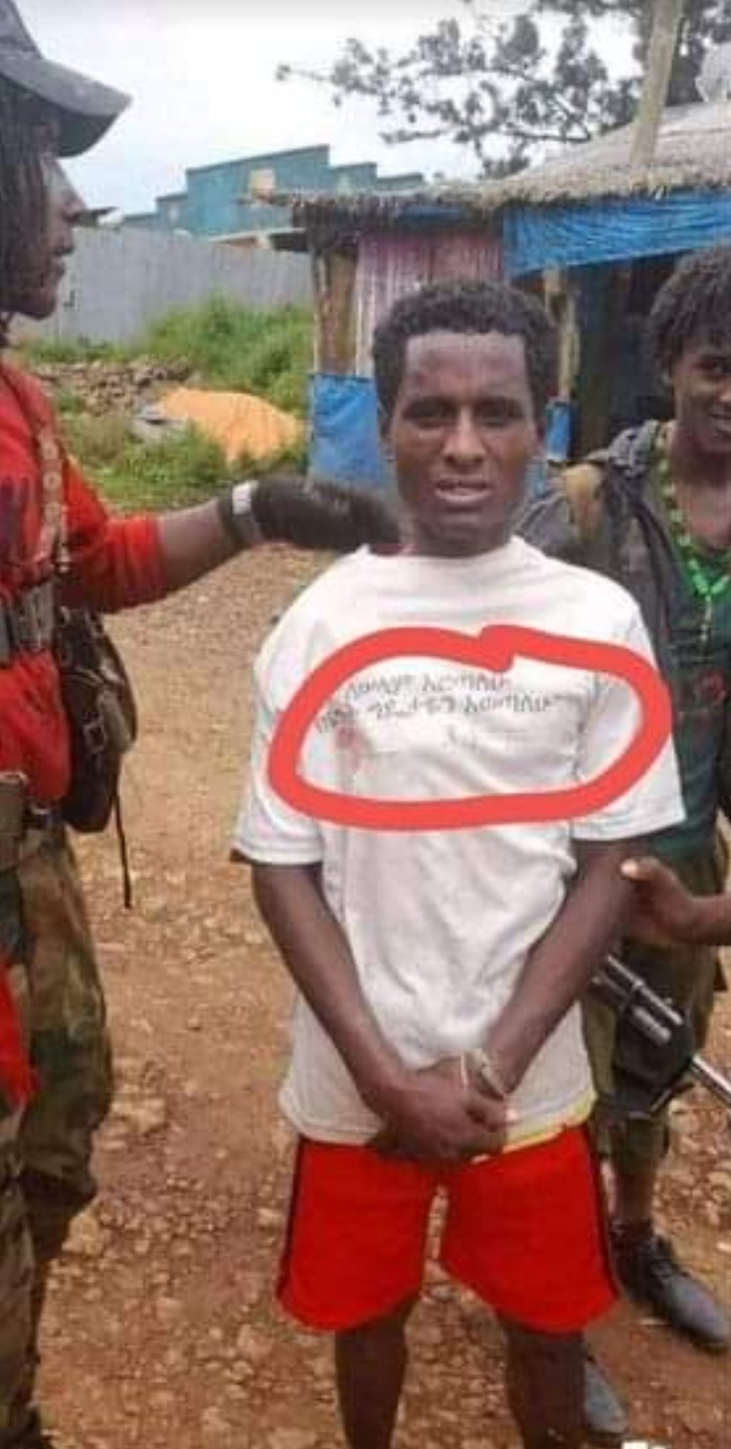 Dej-Azmach|ደጅ-አዝማች 🦁🦅 on Twitter: "1/ [Update Sept. 15/22] Photographs 📸 show Amhara residents ...