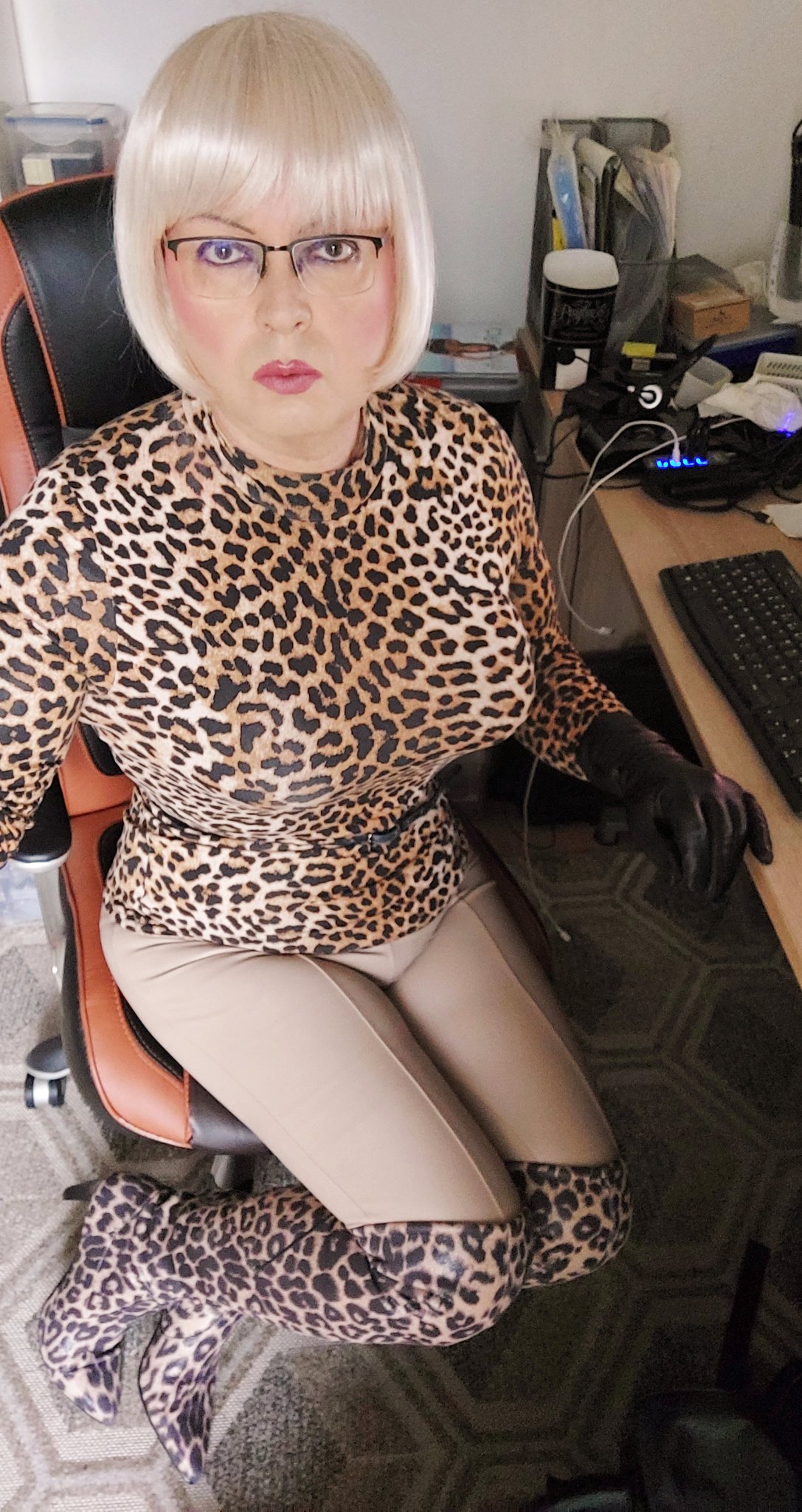 Cassy Doll On Twitter Home Office Cougar 😎 Hsp45y1nzi Twitter
