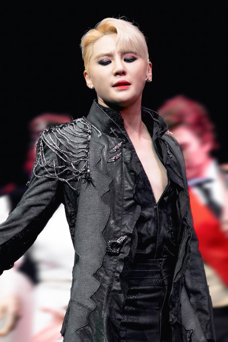 JUNSU PICS | 김준수 시아준수 ♡ on Twitter: "220903 xiatod 🖤 classic | http://leaplis.com/784501 hyun ...