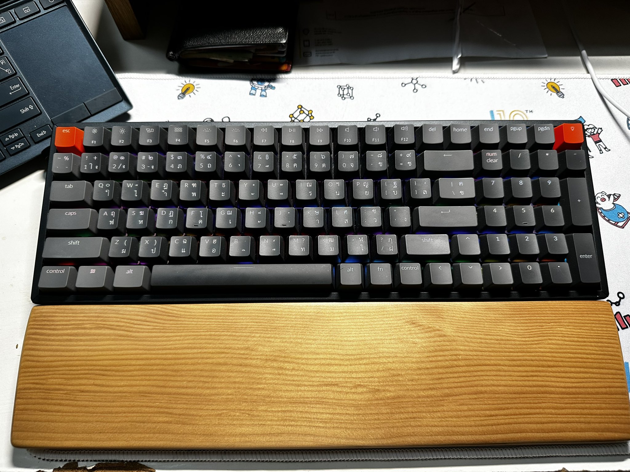 kafaak ®️ (นายกาฝาก) on Twitter: "และแล้วก็กลับมาใช้ Keychron K4V2 เฉย สำหรับโต๊ะทำงานที่ชั้น 1 ...