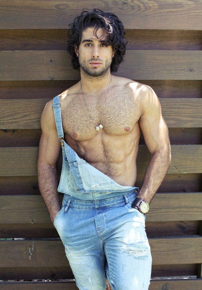 Mr.Ełåştic Heårţ on Twitter: "Diego Sans sería el perfecto Tarzán https://t.co/eLMdIOtzG4" / Twitter