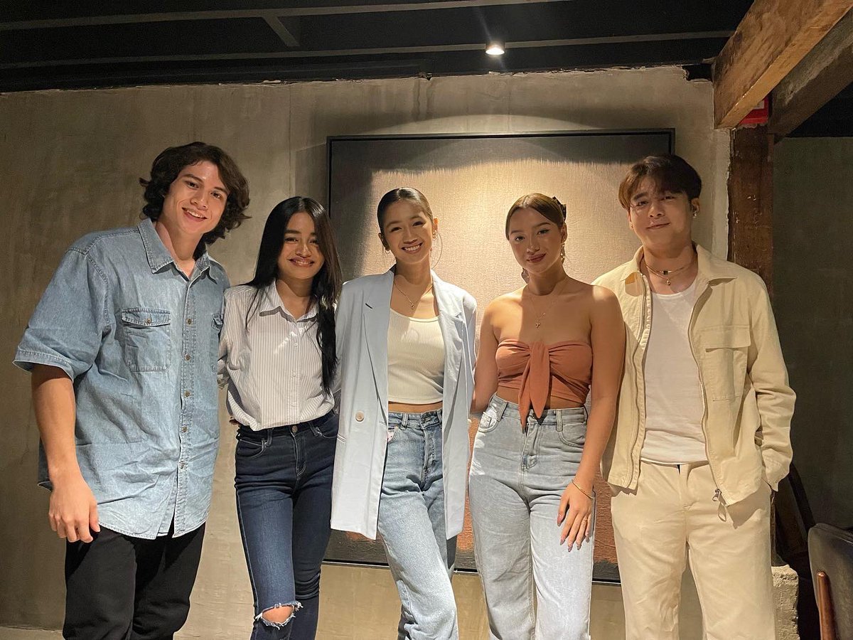 Rise Artists Studio on Twitter: "Team Wise at the Tara G Celebrity Screening 🧡 Abangan ang # ...