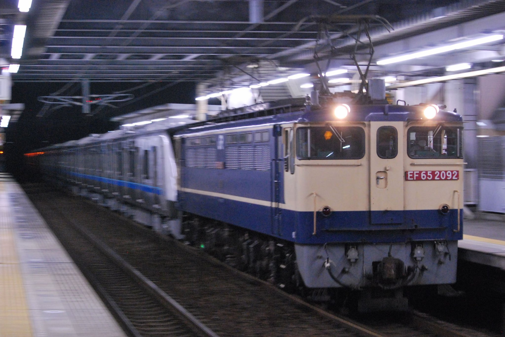 Mr,MR on Twitter: "先程、9866レの小田急5061Fの甲種輸送を撮影してきました。 通過する直前でピントが死にかけましたが、何とか持ち堪えてくれました！ それまでの練習では ...