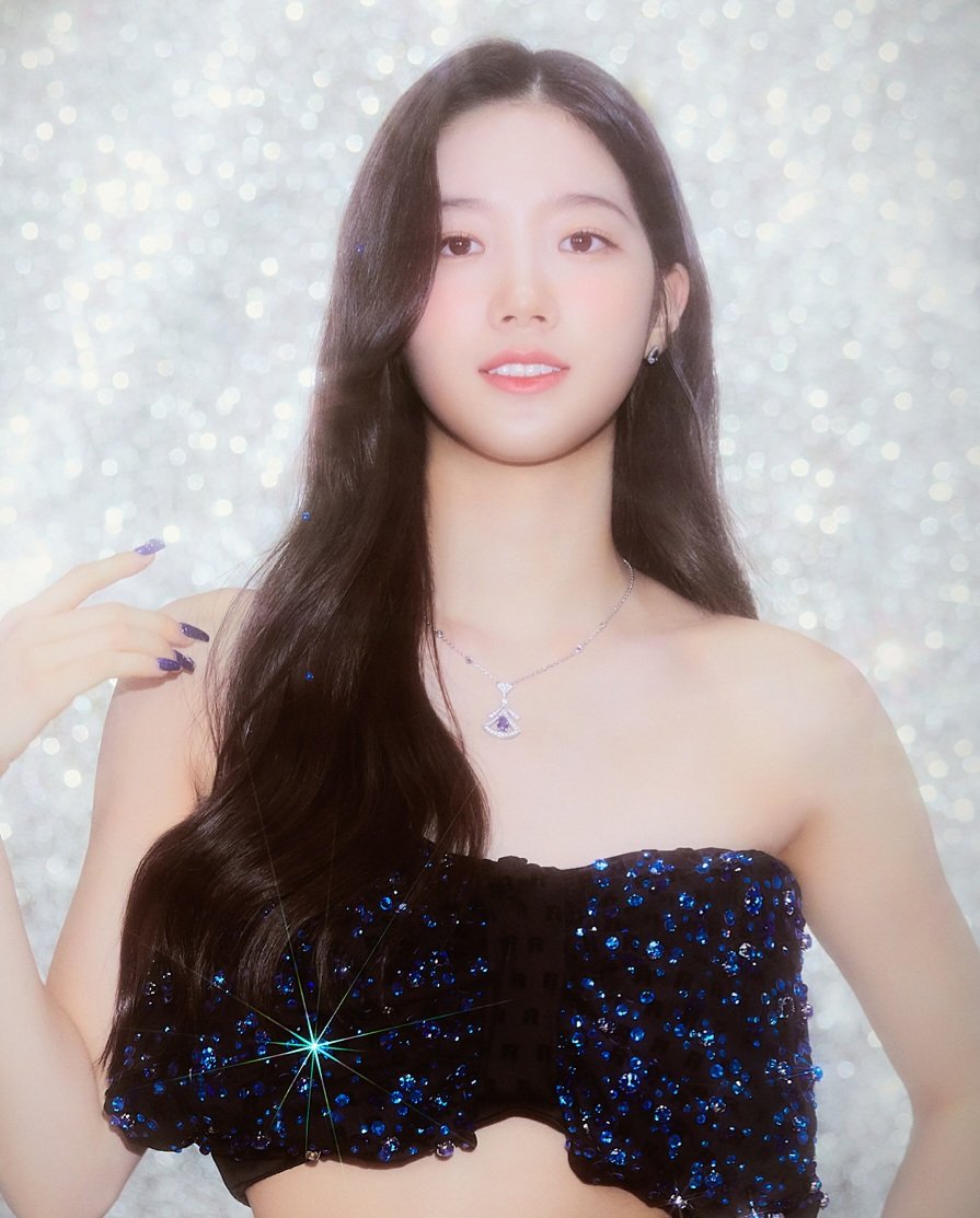 moomoo cassano on Twitter: "RT @FIM_YJ: 이게 르세라핌의 샤인즈야..."