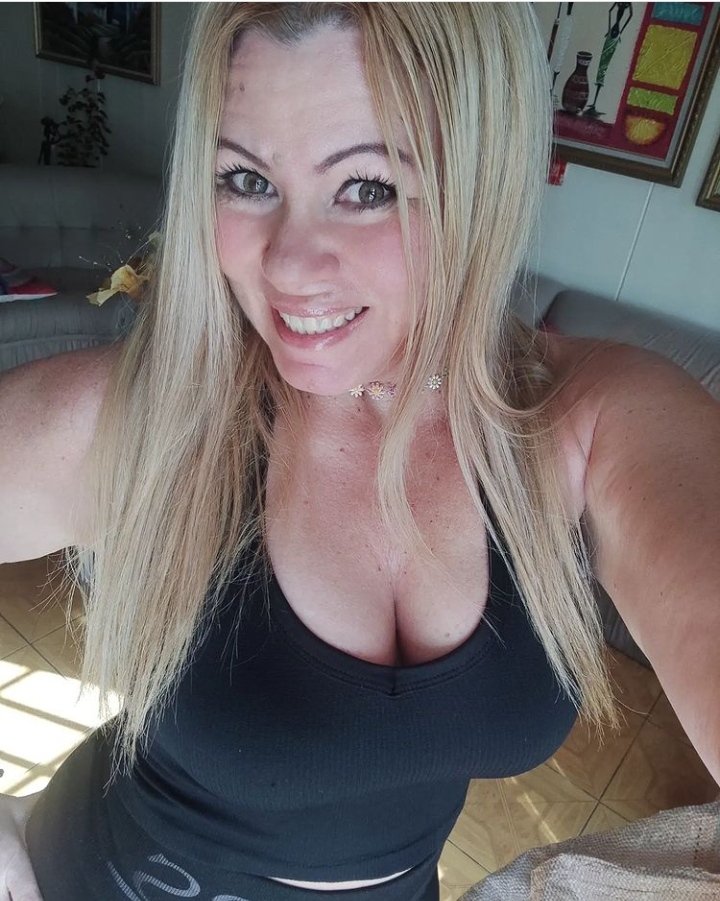 Divorced Mothers on Twitter: "RT @blair_ster: i only date Fortnite players https://t.co ...