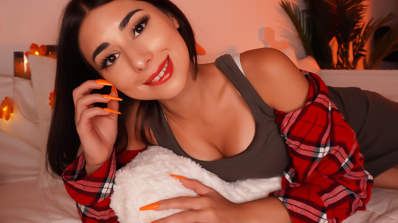 Luna Rexx🌙💫 🍌 on Twitter: "New video is up! ASMR GET COZY WITH ME IN BED TONIGHT https://t.co ...