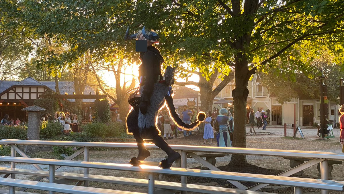 Cedar Cryptid 🔜 MFF? (@CedarCryptid) さんのイラスト・マンガ作品まとめ (2 件) - Twoucan