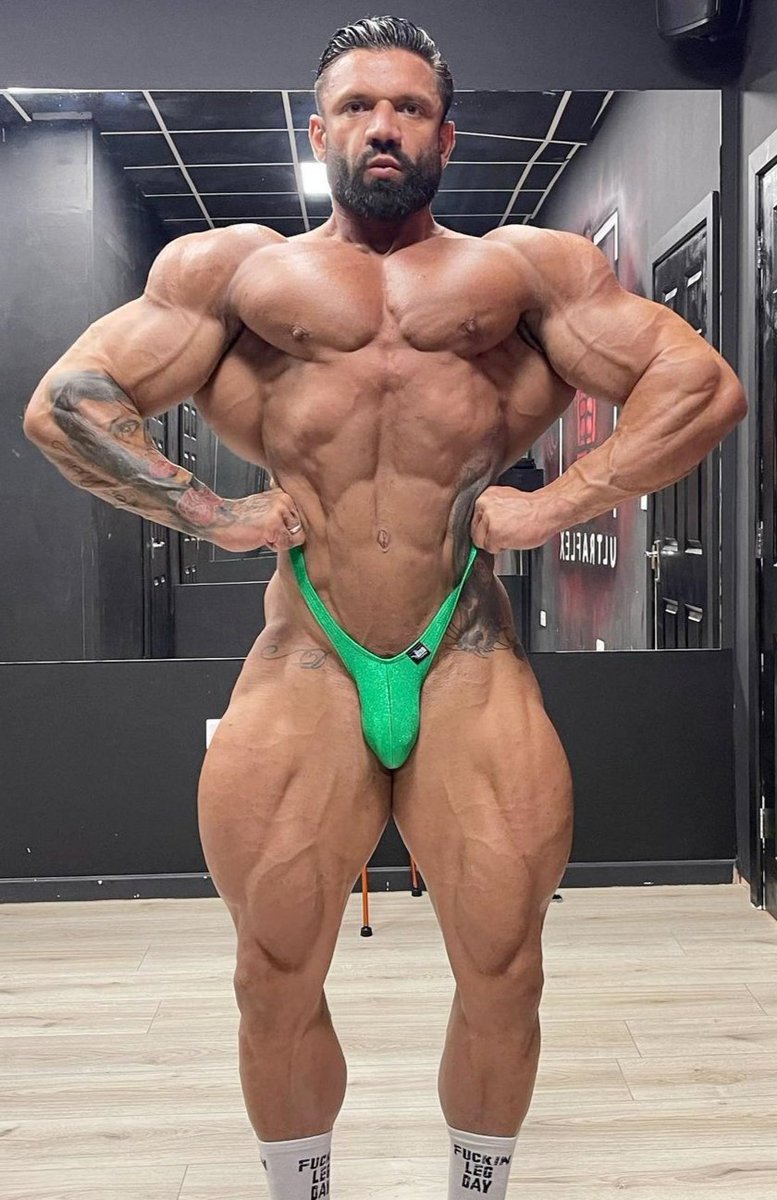 MuscleColtStar (MCS) 50K ️ Thanks on Twitter: "Neil super poser slinger 😍 ️🤤 #posersling # ...
