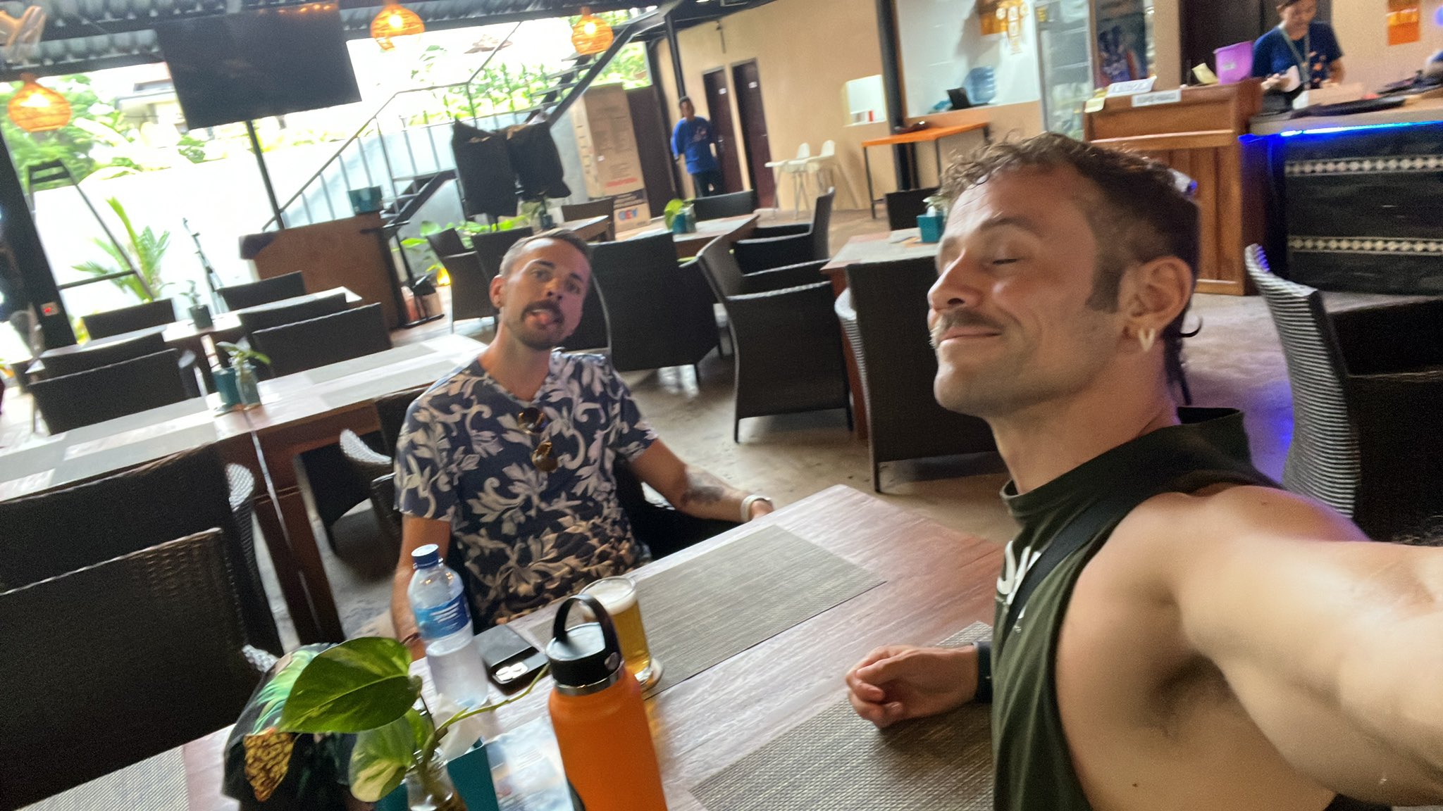 Mr. Doo on Twitter: "We just had the best massage of our lives. We each had 4 hands and a happy ...