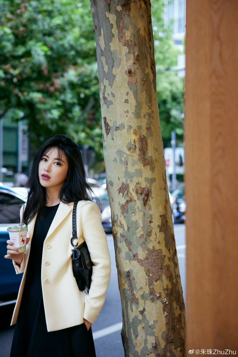 cdrama tweets on Twitter: "#ZhuZhu for a GQ Lab exhibition event More - https://m.weibo.cn ...