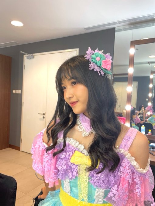 Cornelia VanisaのTwitterアーカイブ - 2022年10月1日 - ArKaiBu Project48